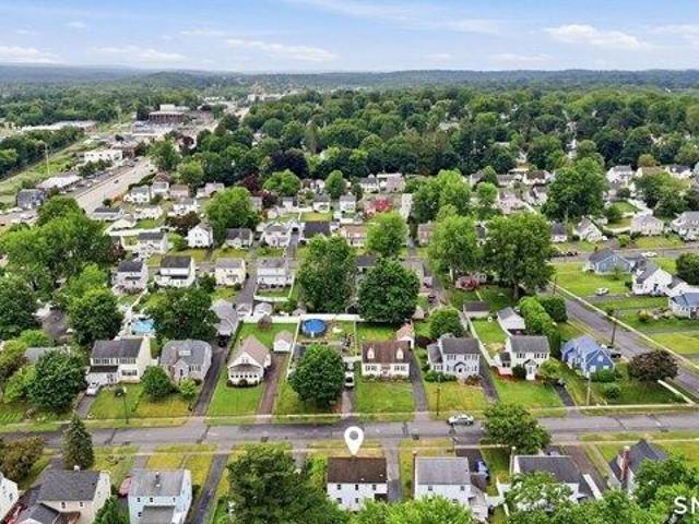 house with 3 bedroom, Wethersfield CT ES104075724