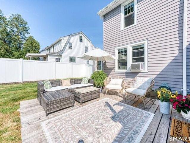 house with 3 bedroom, Wethersfield CT ES105125988