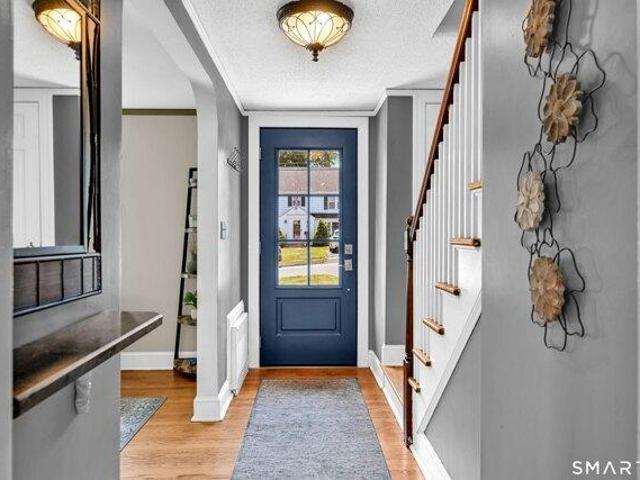 house with 3 bedroom, Wethersfield CT ES105126353