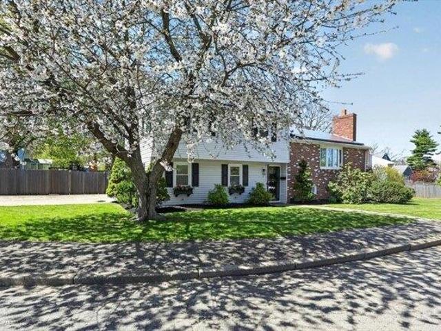 house with 3 bedroom, Weymouth MA DLS102475798
