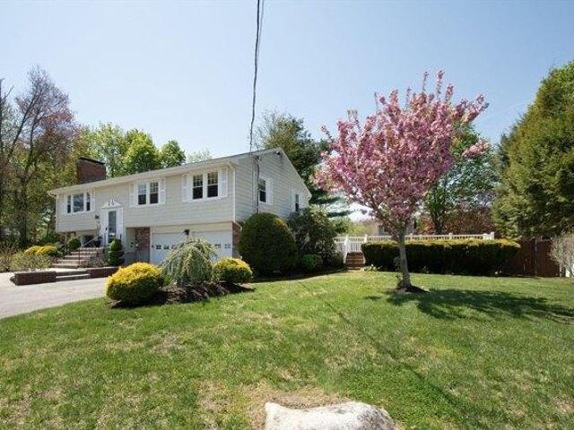 house with 3 bedroom, Weymouth MA DLS102475091