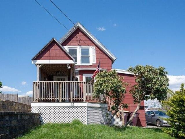 house with 3 bedroom, Weymouth MA DLS102669433