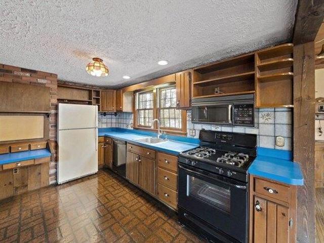 house with 3 bedroom, Weymouth MA DS103019988
