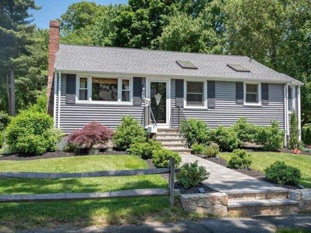 house with 3 bedroom, Weymouth MA DS104190844