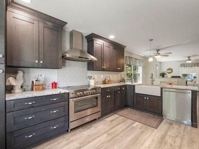 house with 3 bedroom, Weymouth MA DS104373650