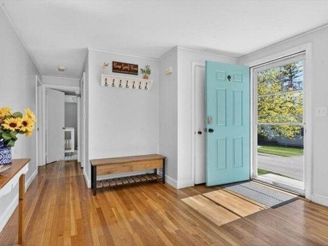 house with 3 bedroom, Weymouth MA ES103248316
