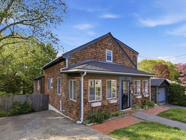 house with 3 bedroom, Weymouth MA ES103221652