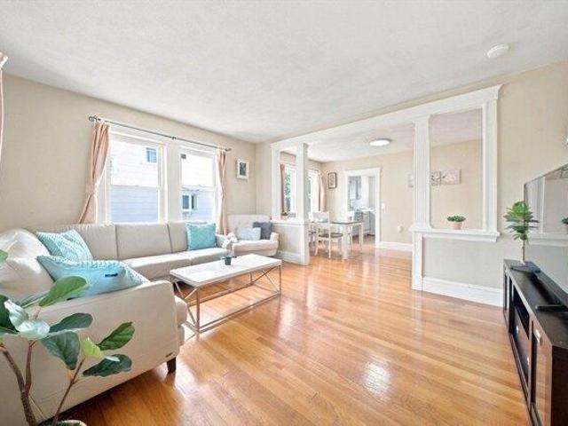 house with 3 bedroom, Weymouth MA ES103850588