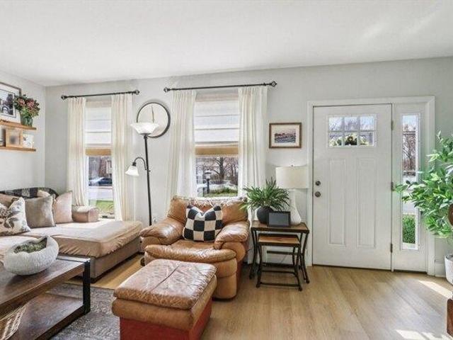 house with 3 bedroom, Weymouth MA ES103886571