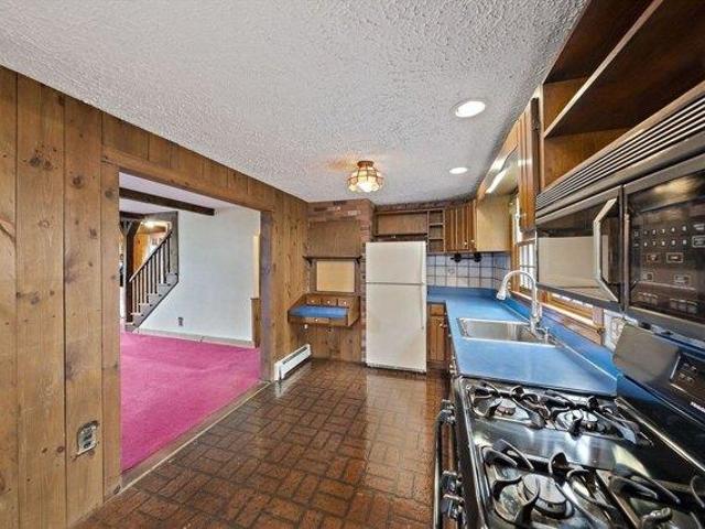 house with 3 bedroom, Weymouth MA ES103807040