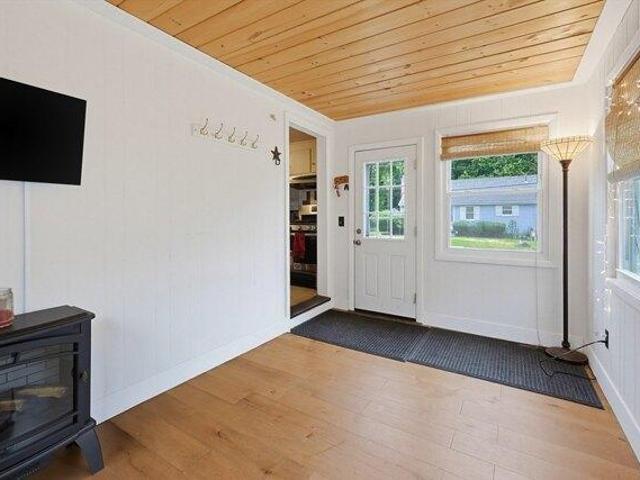 house with 3 bedroom, Weymouth MA ES104076811