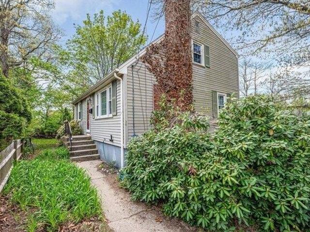 house with 3 bedroom, Weymouth MA ES104330625