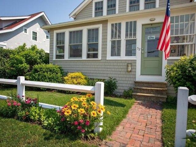 house with 3 bedroom, Weymouth MA ES104445420