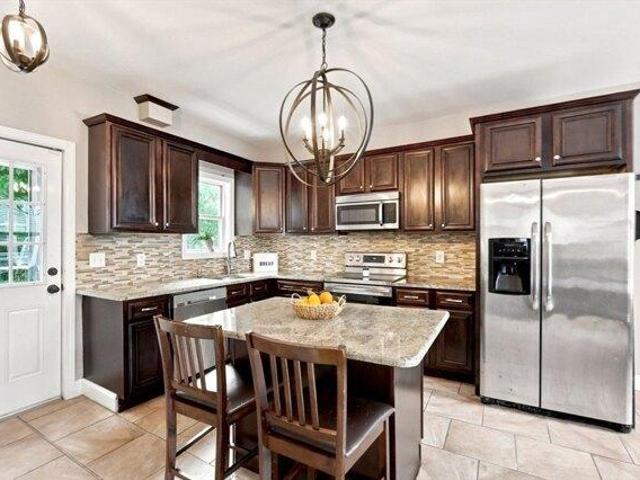 house with 3 bedroom, Weymouth MA ES104477385