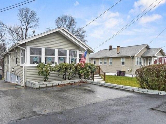 house with 3 bedroom, Weymouth MA ES104759739