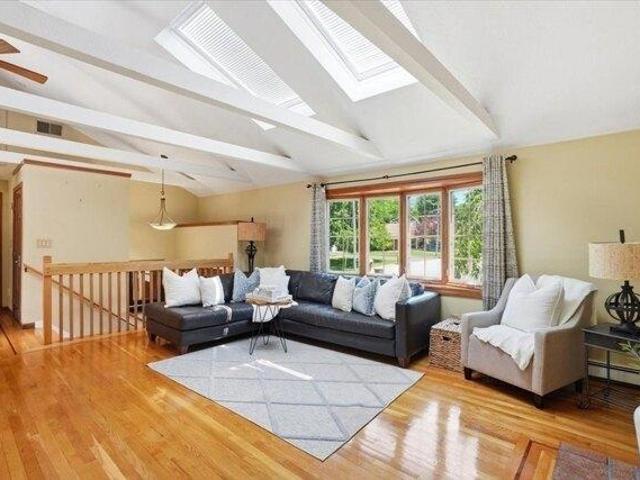 house with 3 bedroom, Weymouth MA ES104760335