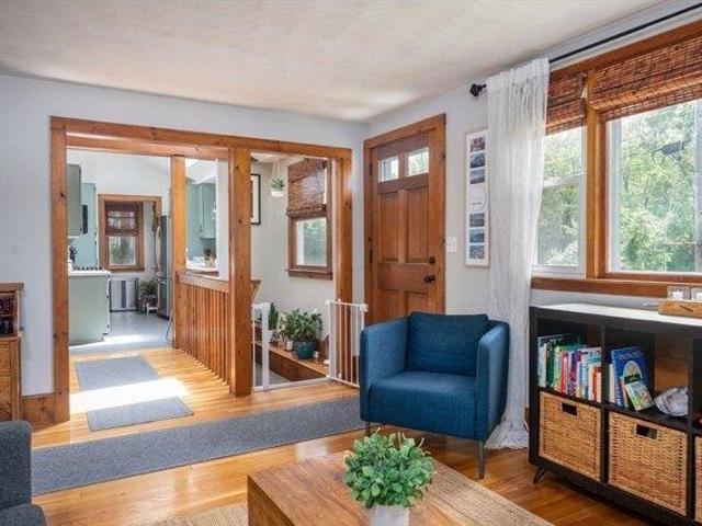 house with 3 bedroom, Weymouth MA ES104853321