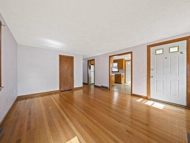 house with 3 bedroom, Weymouth MA ES104833378