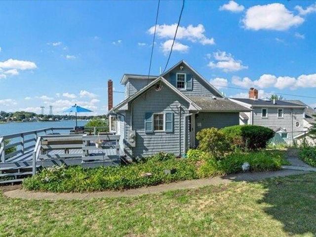 house with 3 bedroom, Weymouth MA ES104920340