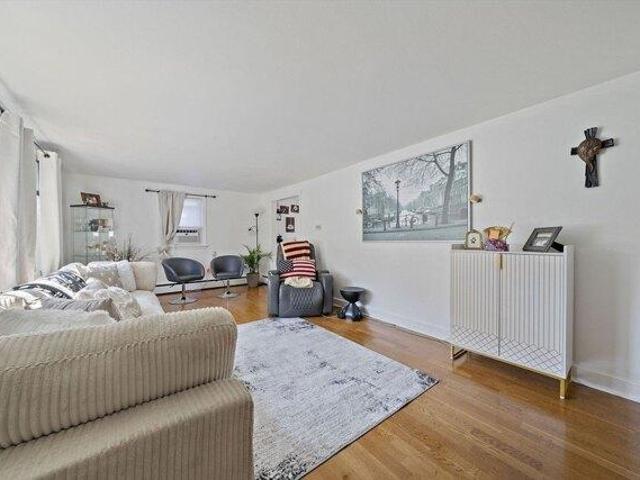 house with 3 bedroom, Weymouth MA ES105115984