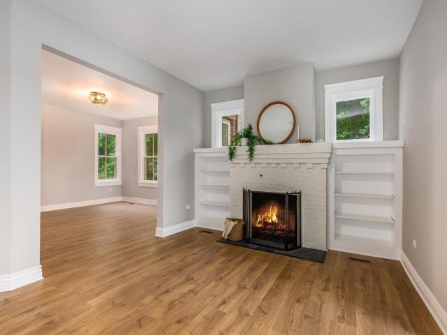 house with 3 bedroom, Wheaton IL DS88248571