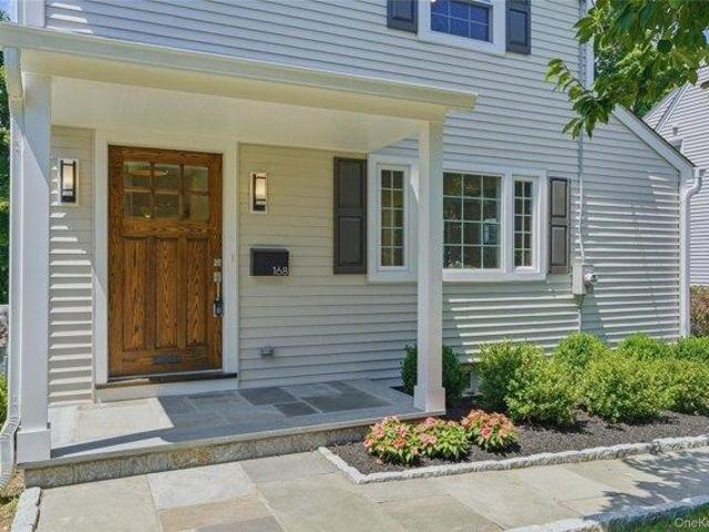 house with 3 bedroom, White Plains NY ES104905546