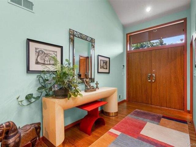 house with 3 bedroom, White Plains NY ES104907883