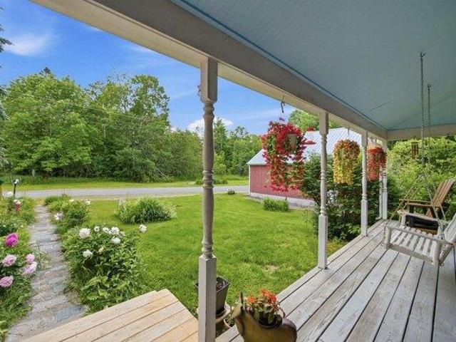 house with 3 bedroom, Whitefield NH ES104236531