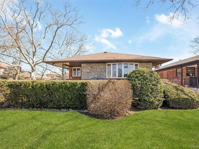 house with 3 bedroom, Whitestone NY ES104901664