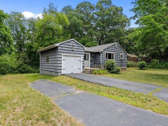 house with 3 bedroom, Whitman MA DS104443632