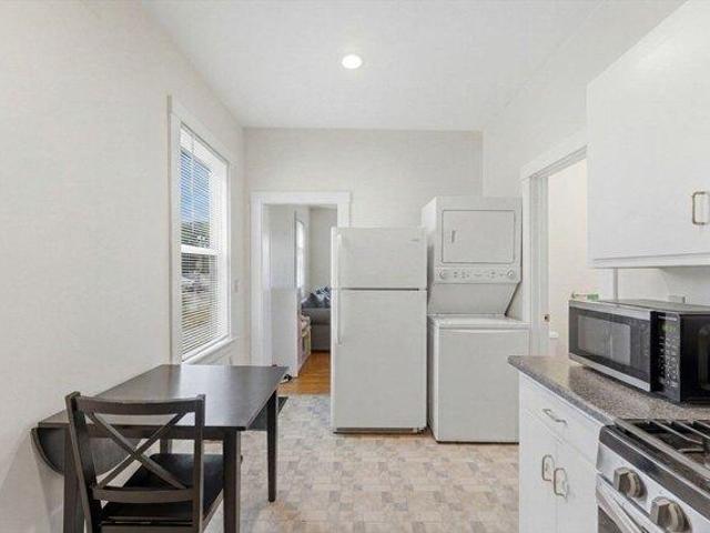 house with 3 bedroom, Whitman MA ES104236823