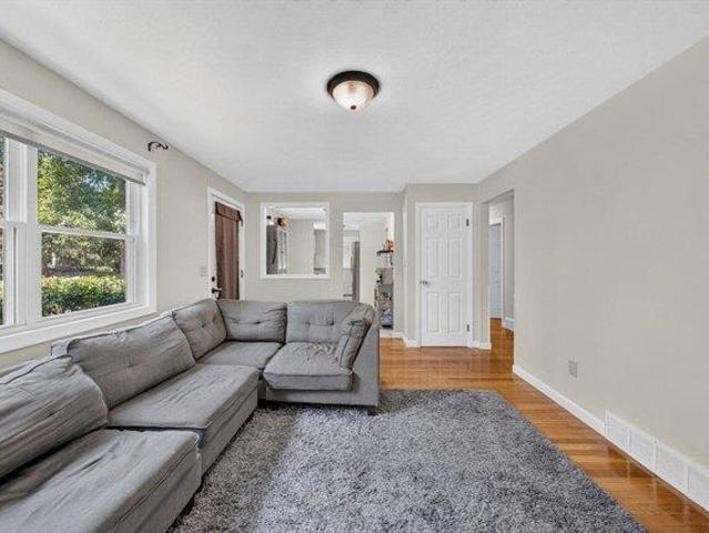house with 3 bedroom, Whitman MA ES105230084