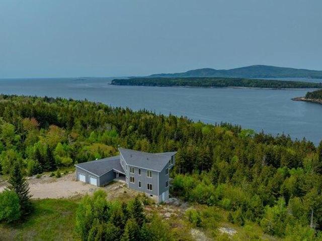 house with 3 bedroom, Winter Harbor ME ES105232966