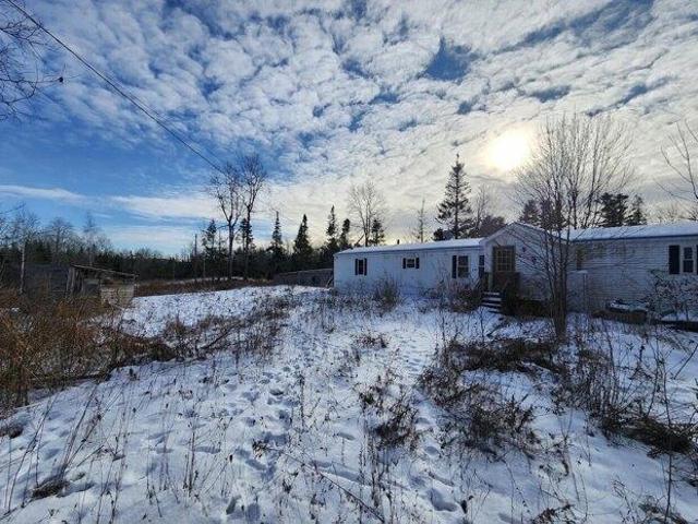 house with 3 bedroom, Winterport ME DLS100859492