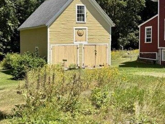 house with 3 bedroom, Winterport ME ES105115278