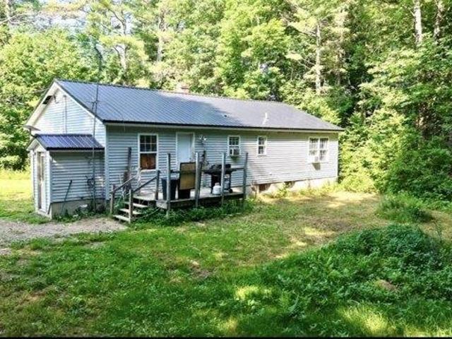 house with 3 bedroom, Winterport ME ES105113655