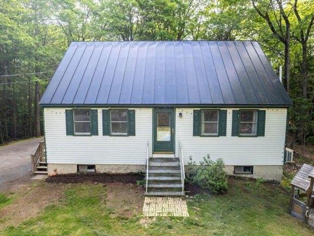 house with 3 bedroom, Winthrop ME DS104477565