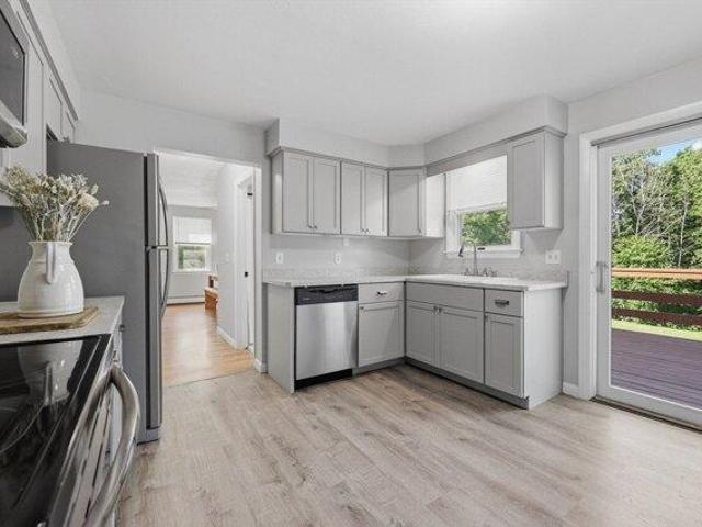 house with 3 bedroom, Winchendon MA ES104762308