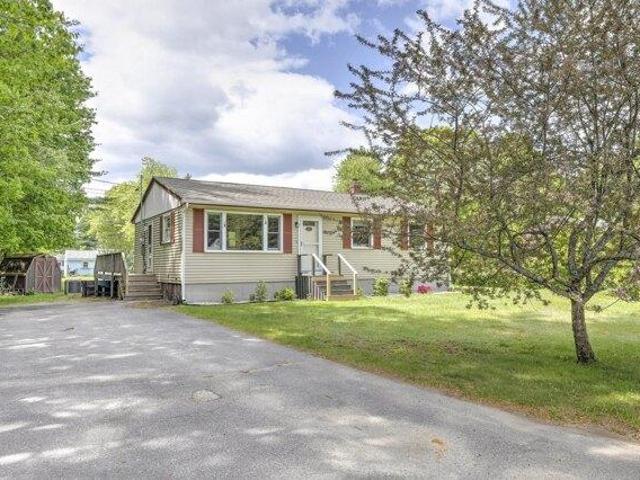 house with 3 bedroom, Windham ME DS103072019