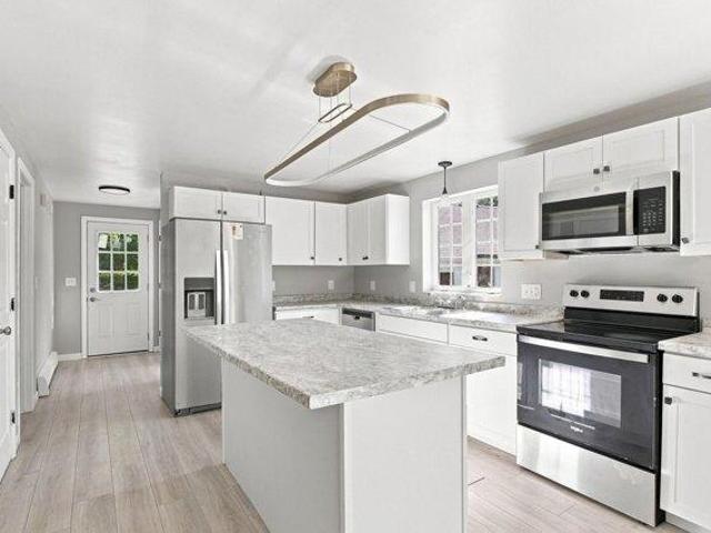 house with 3 bedroom, Windham ME ES105125300