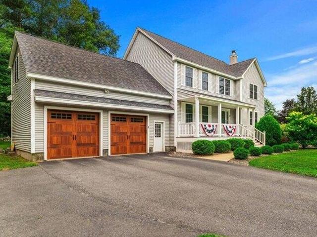 house with 3 bedroom, Windham NH DS104477273