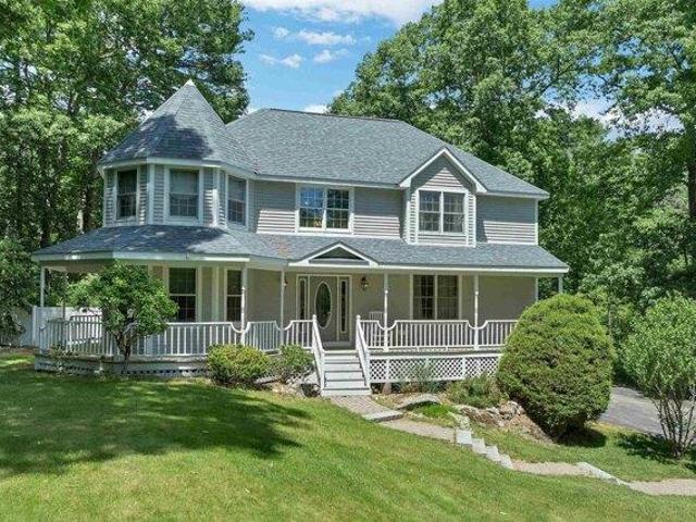 house with 3 bedroom, Windham NH ES104008083