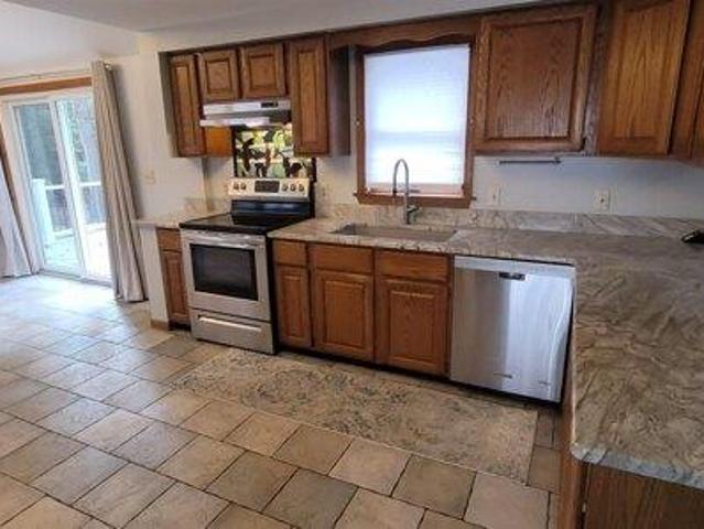 house with 3 bedroom, Windham NH ES104719998