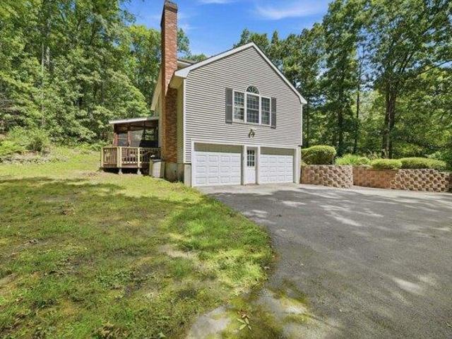 house with 3 bedroom, Windham NH ES105092261
