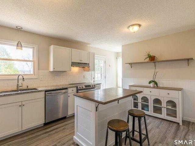 house with 3 bedroom, Windham CT DS102727670