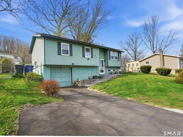 house with 3 bedroom, Windham CT DS102723771