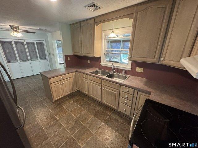 house with 3 bedroom, Windham CT ES104332475