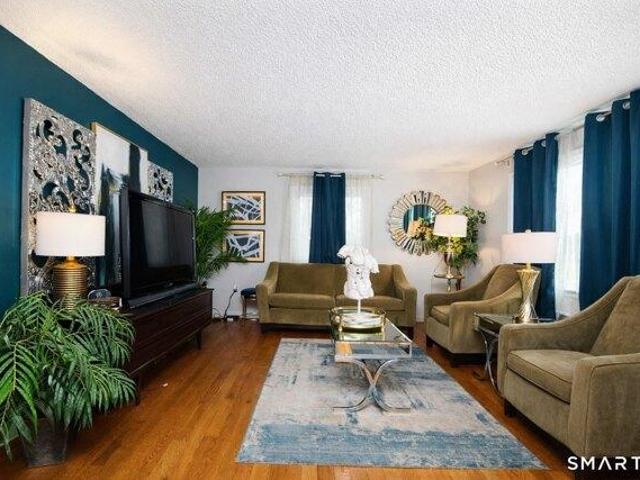 house with 3 bedroom, Windsor CT DLS101658880