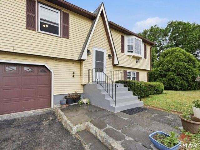 house with 3 bedroom, Windsor CT DS104113999