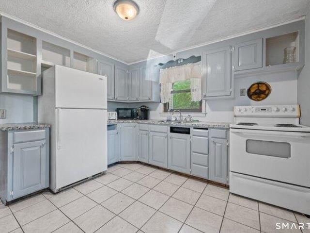 house with 3 bedroom, Windsor CT ES104148884